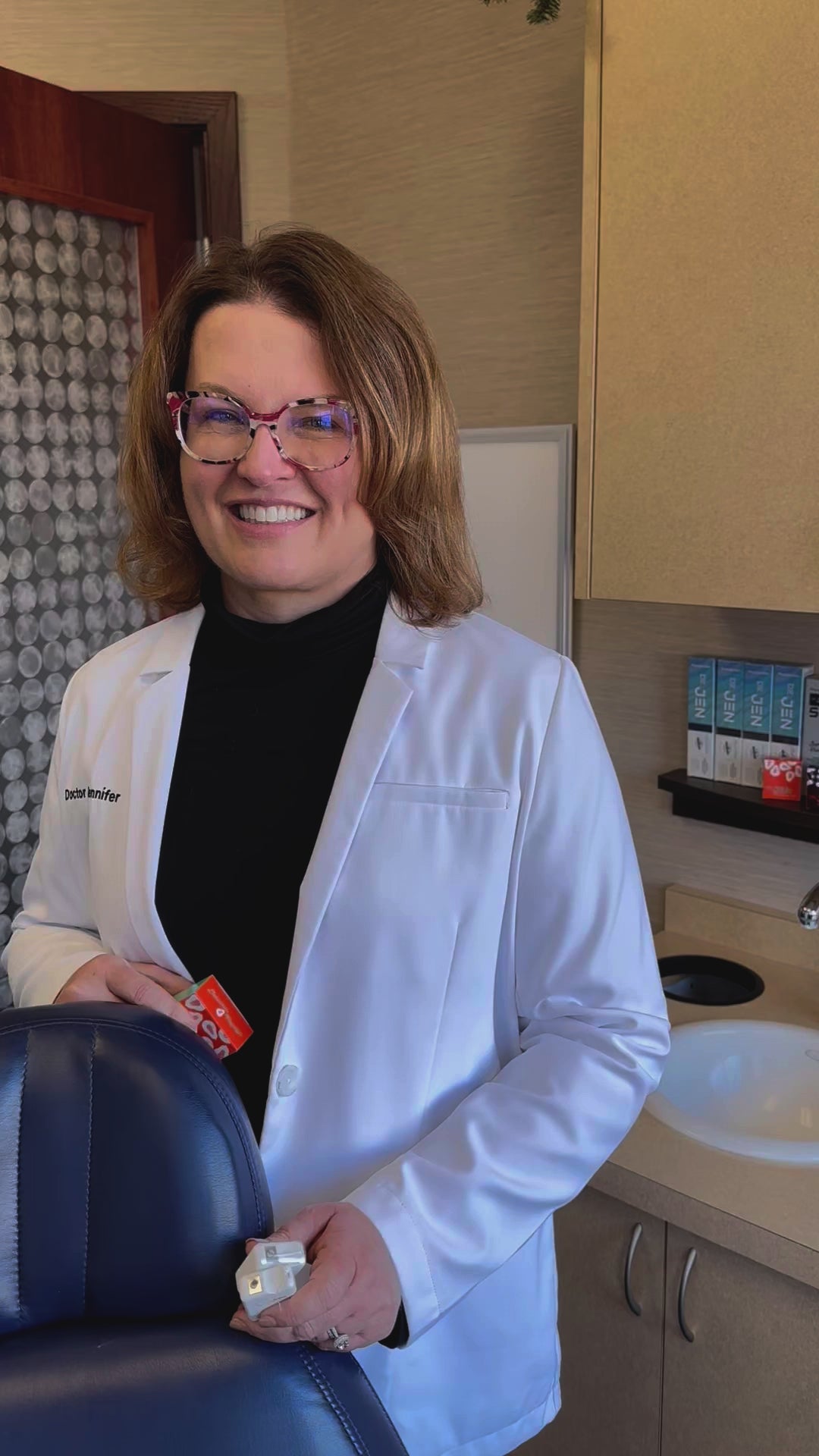 Dr. Jen Plastic-Free Floss with Nano-Hydroxyapatite – The Swell Score